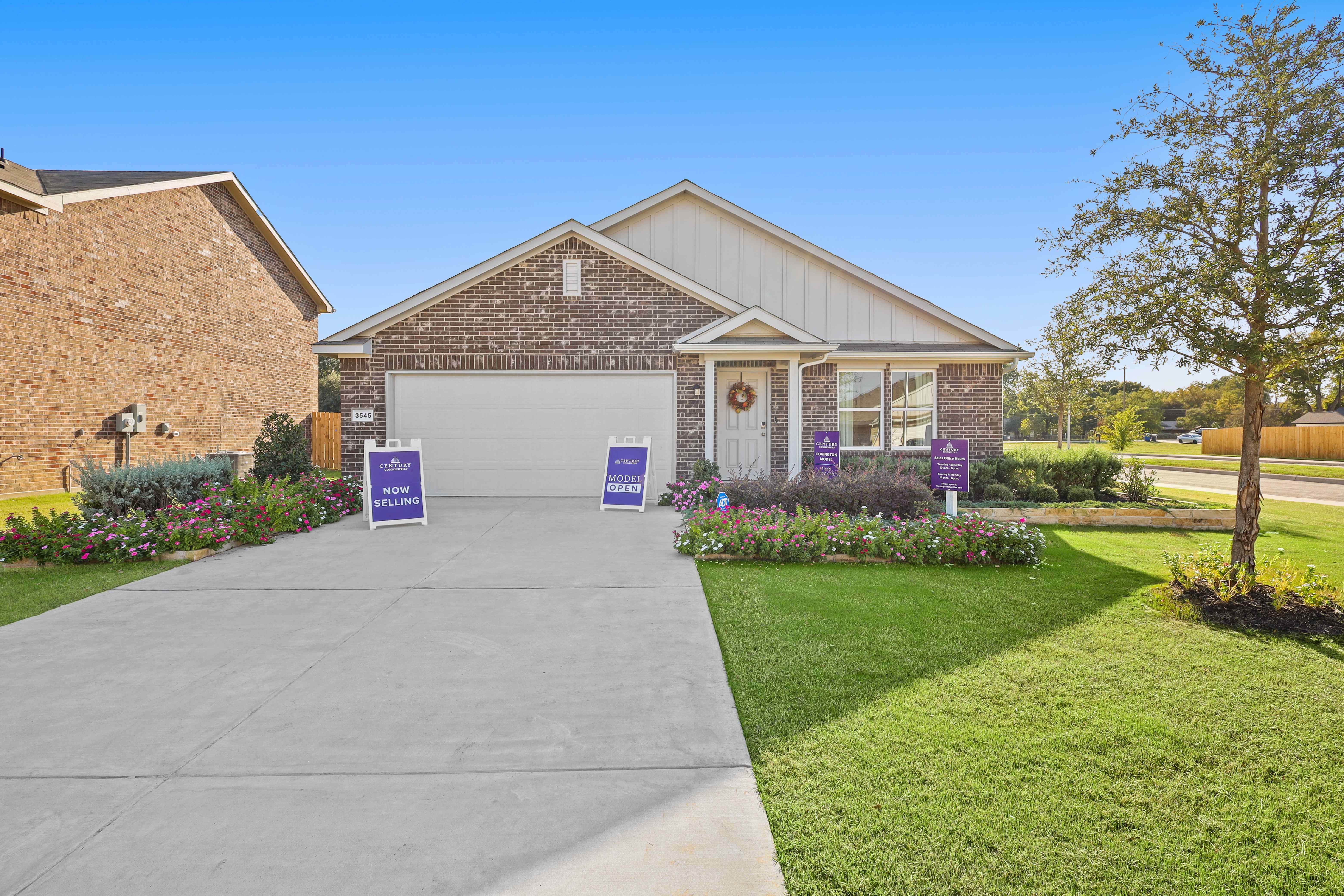 Middlefield Village - Dallas, TX | Century Communities