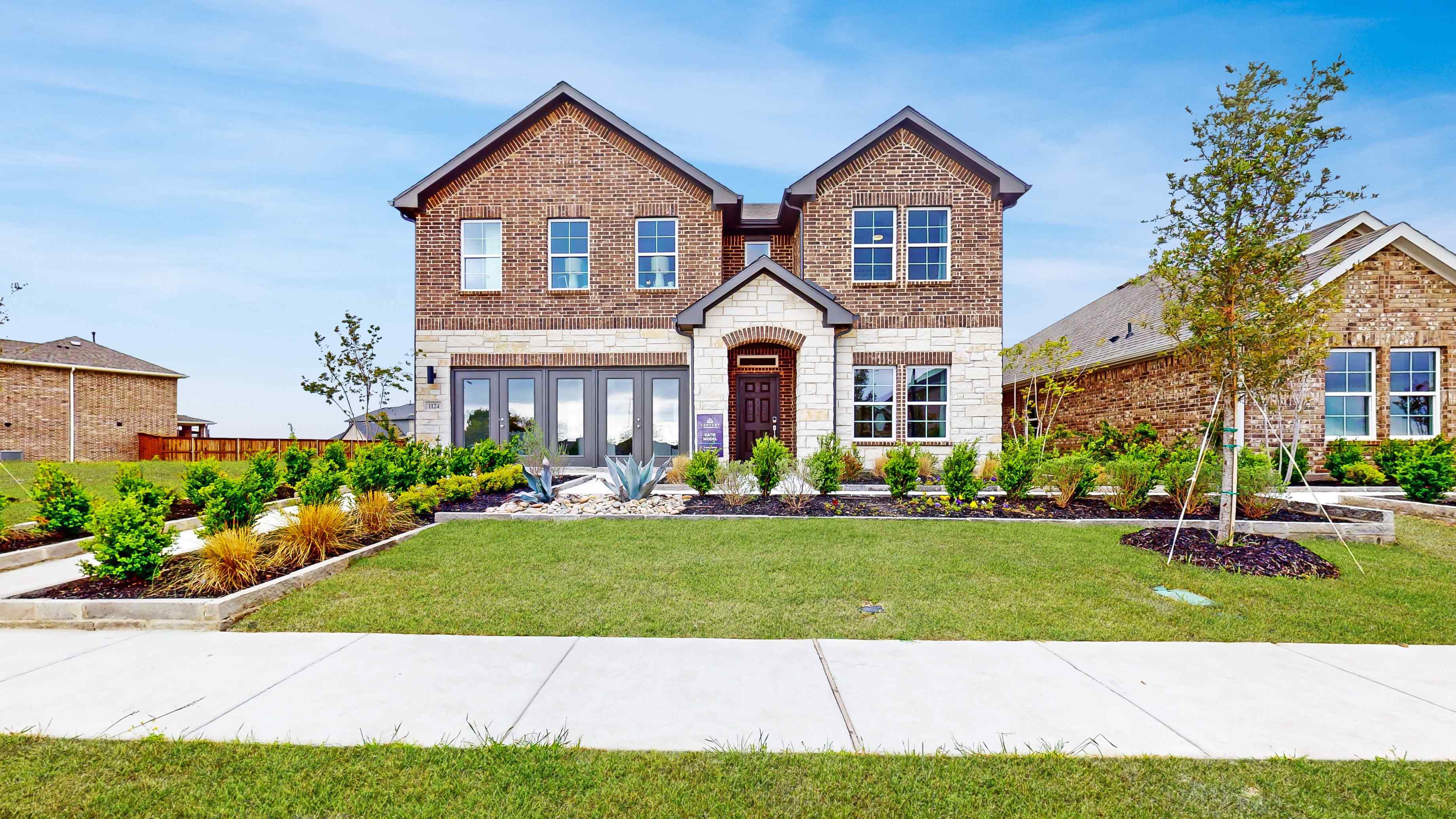 Classic Collection New Homes in Forney | Century Communities